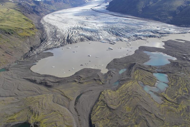 The engineering geology and geomorphology of relict glacial and ...